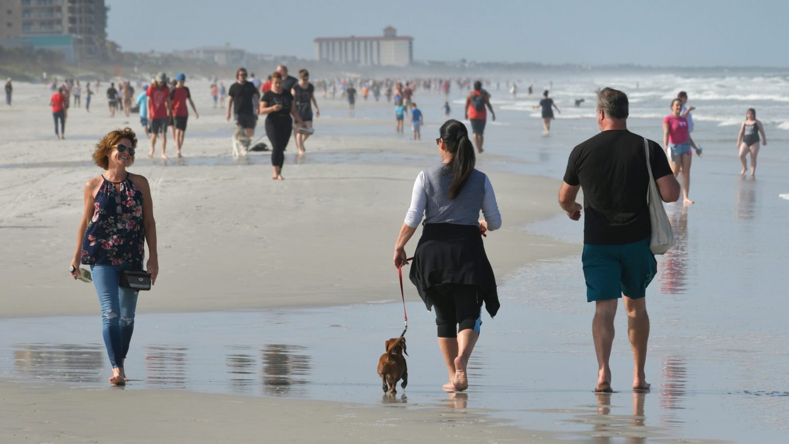 Florida begins reopening beaches amid coronavirus crisis, and people ...